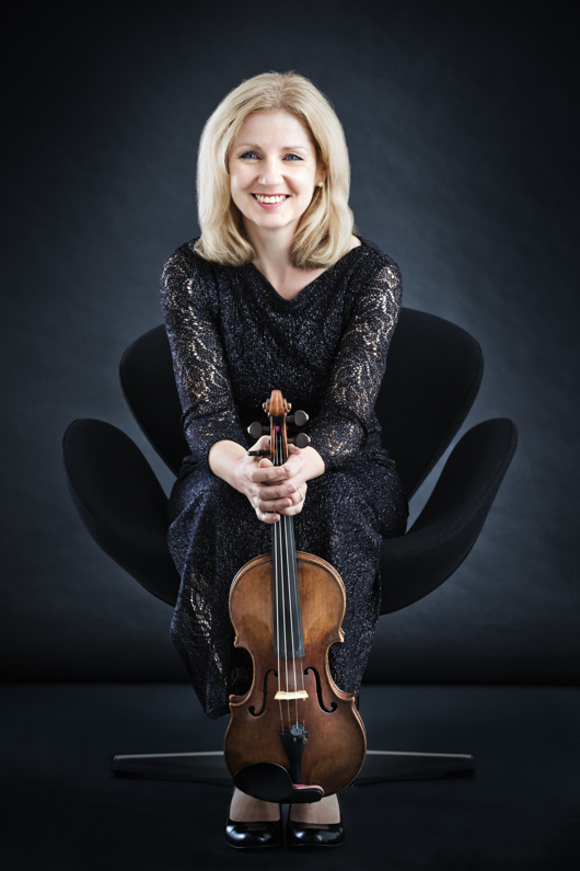 Elizabeth Layton – MUSIC BY THE SPRINGS